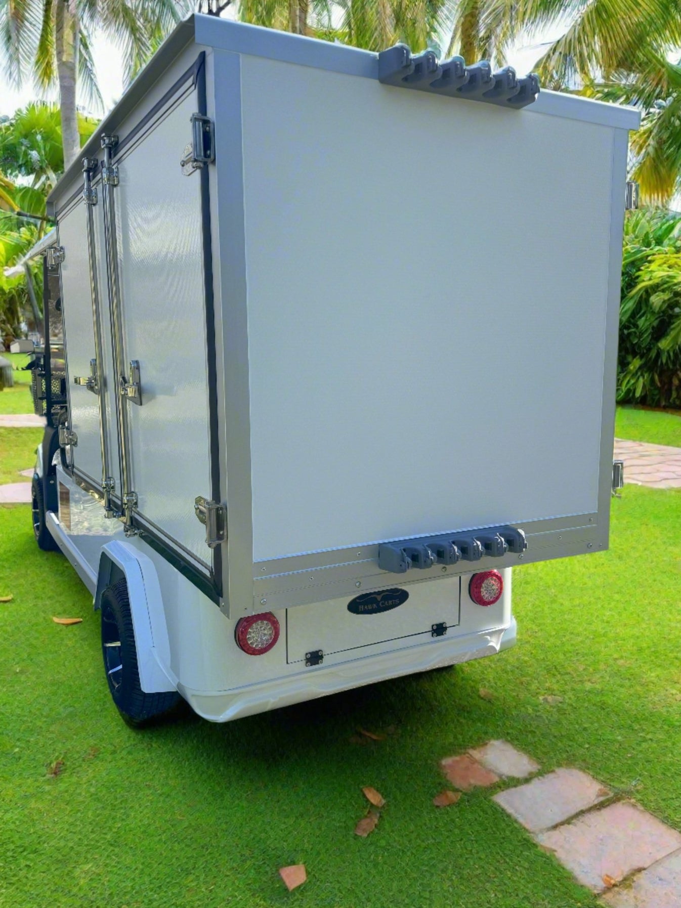 Hawk Carts | Razorback Linen Laundry Cart | EV Lithium